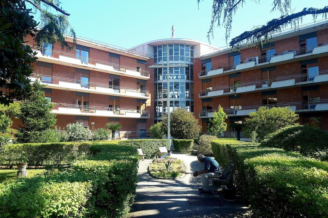 Centro per anziani con Alzheimer accoglie primi 24 pazienti | Napoli ...