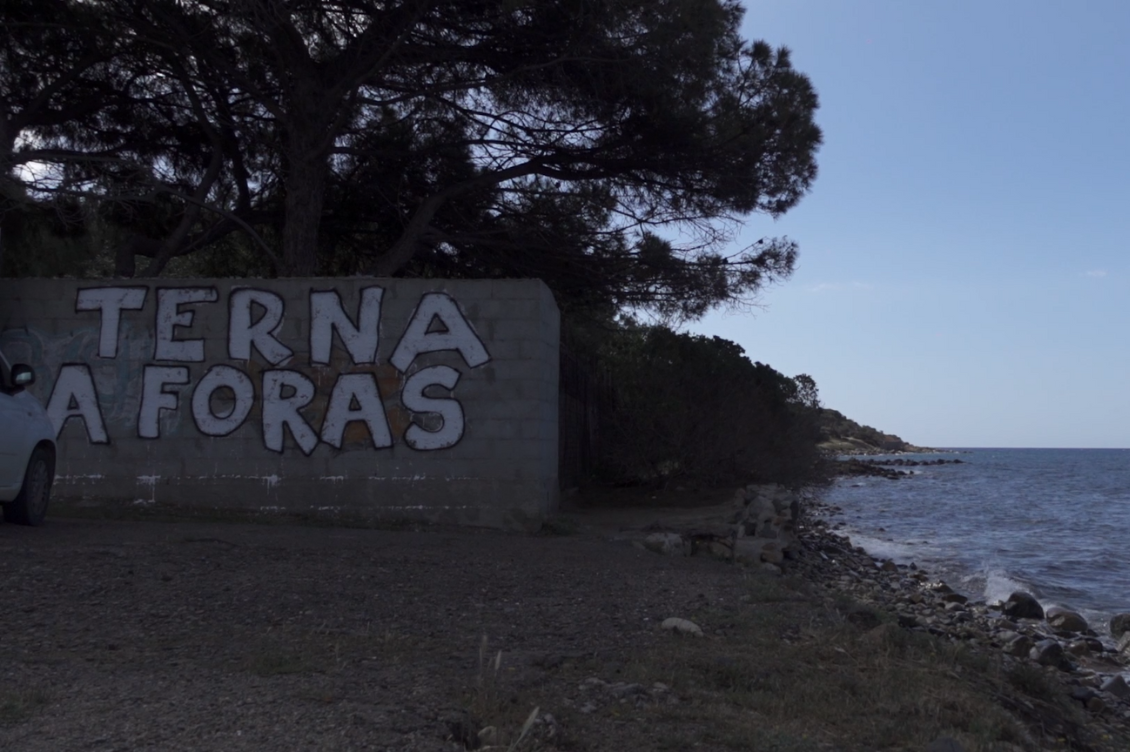 La protesta di Terra Mala in difesa del territorio sardo dall’assalto ...